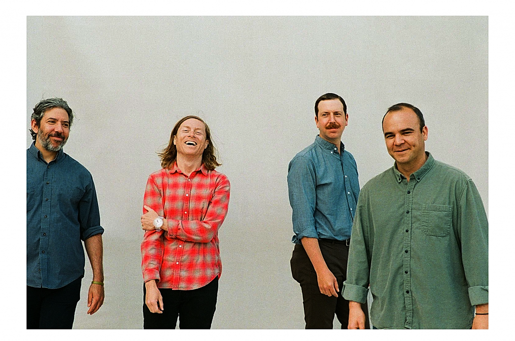 Future Islands celebra nuevo álbum con un show IRREPETIBLE