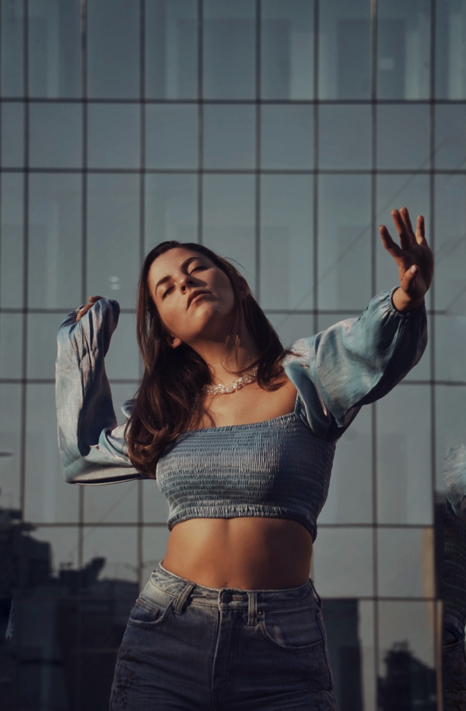 Isa Navarro lanza su nuevo sencillo “Quédate Acá” - N. A. C. O. Magazine