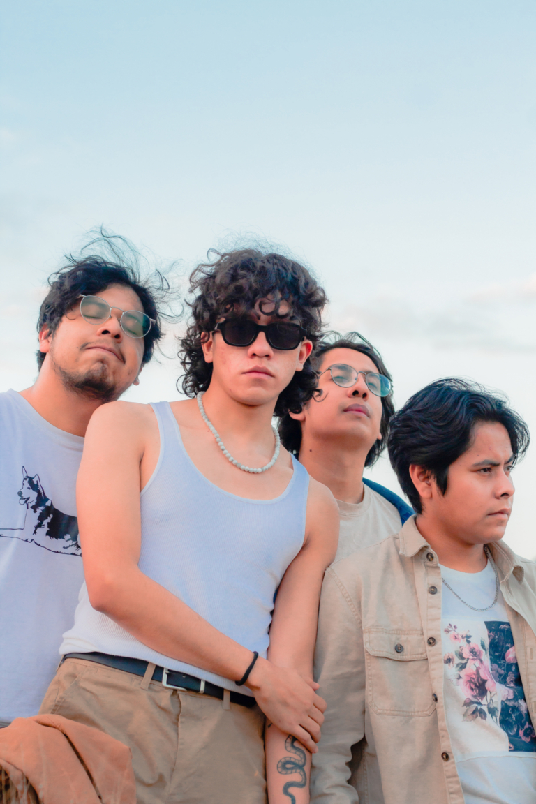 «De Nubes y Montañas» el nuevo sencillo de azul de viena - N. A. C. O ...