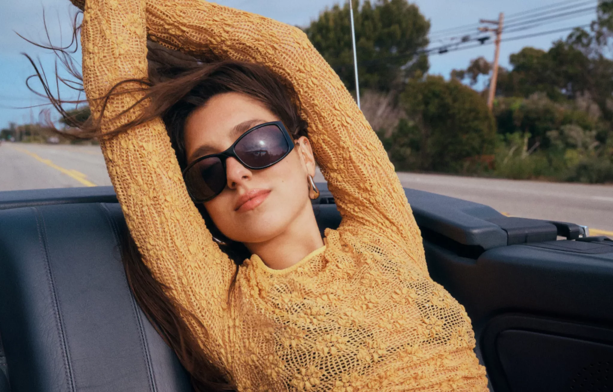 Rina Lipa protagoniza la nueva colección verano de Bershka - N. A. C. O ...